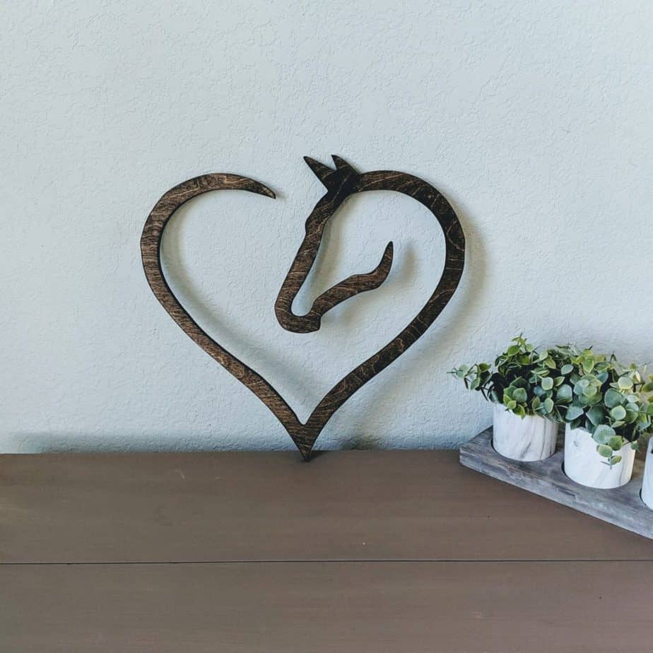 19 Best Horse Gifts for Any Horse Lover | HappyGiftee.com